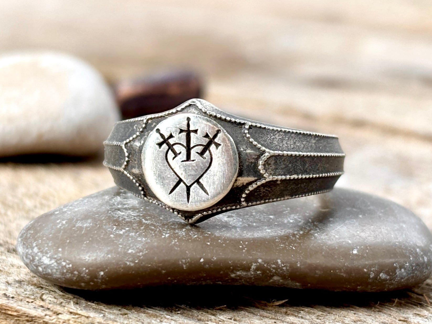 Three of Swords Signet Ring – the Otherist